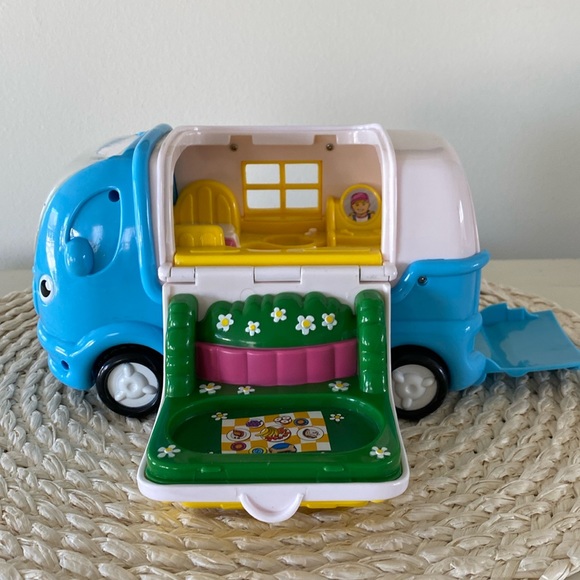 Wow Toys | Toys | Kitty Camper Van Toy | Poshmark